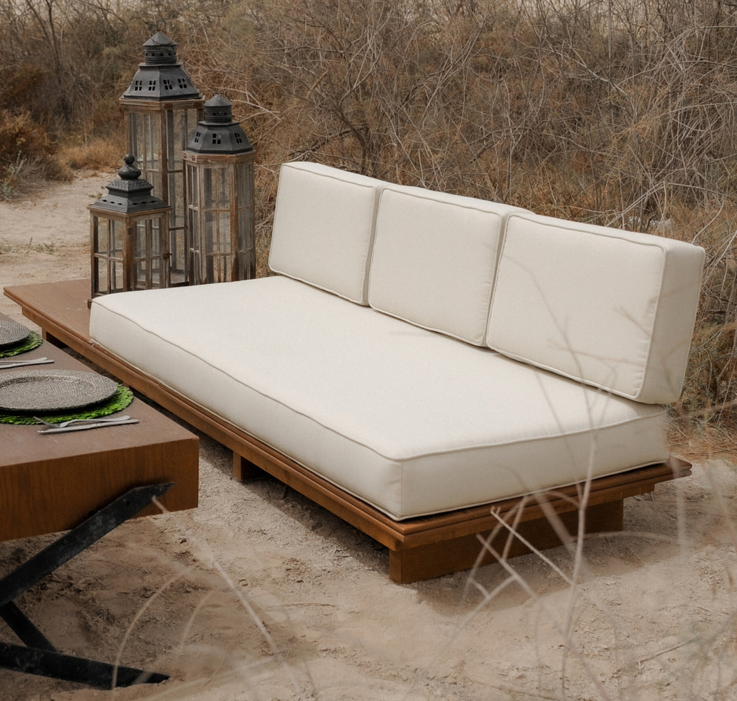 Sofas – Warehouse