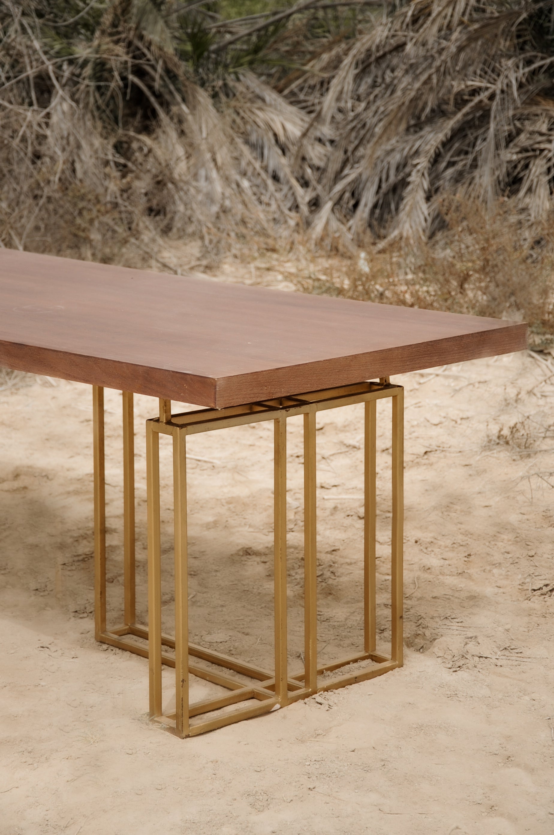 Dining Tables – Warehouse